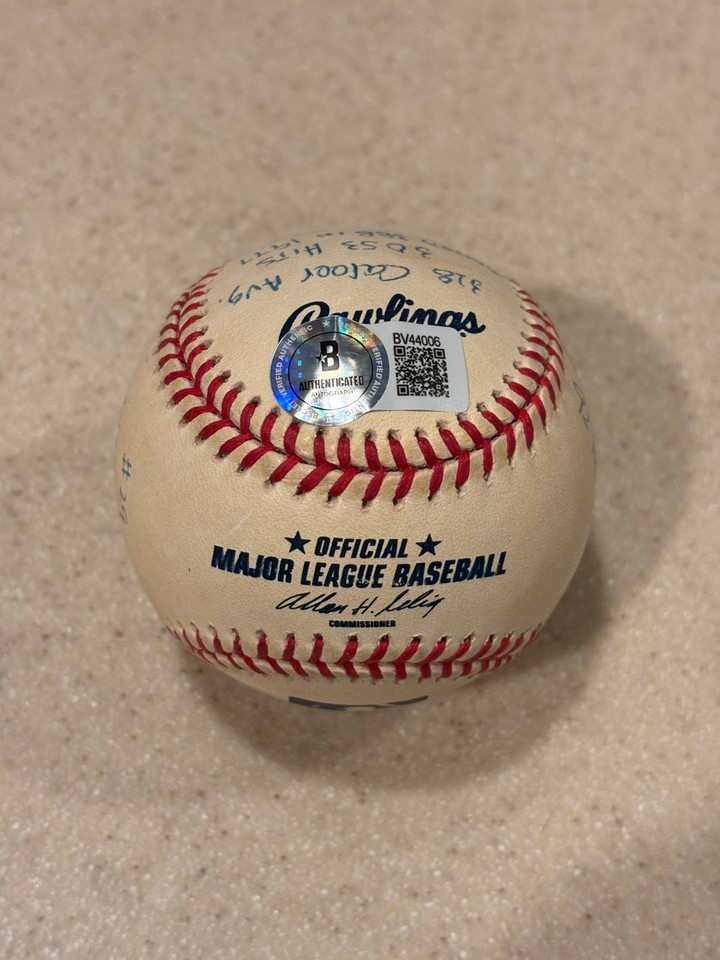 Rod Carew signed OML stat baseball ** Beckett ** 18 stats * vintage ...