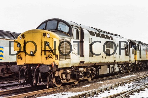 UK DIESEL TRAIN RAILWAY PHOTOGRAPH OF CLASS 37 LOCO 37108. RM37-403 | eBay