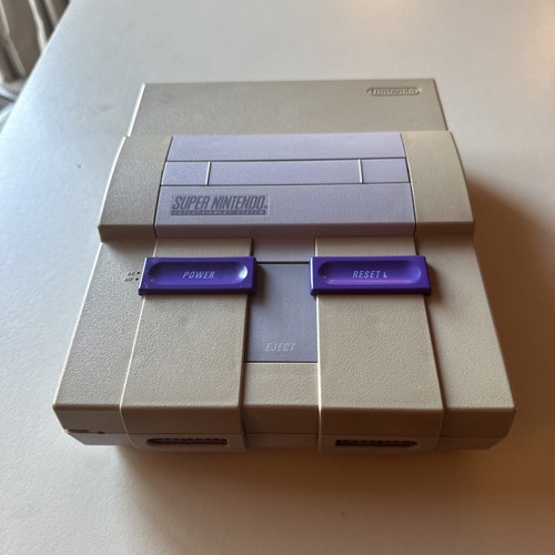 NTSC Nintendo SNES OEM console with 2 controllers, for parts or repair ...
