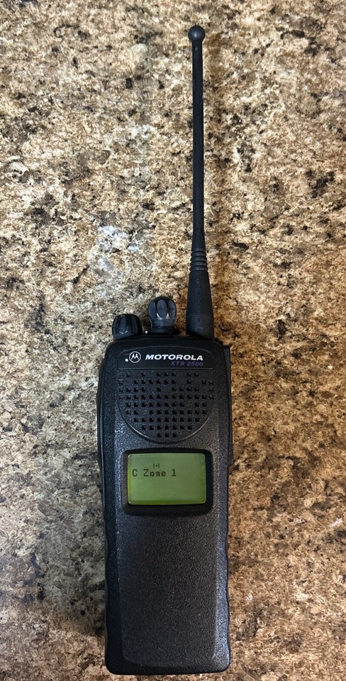 Motorola XTS 2500 Two Way Radio 800 MHZ, P25 H46UCD9PW5AN | eBay