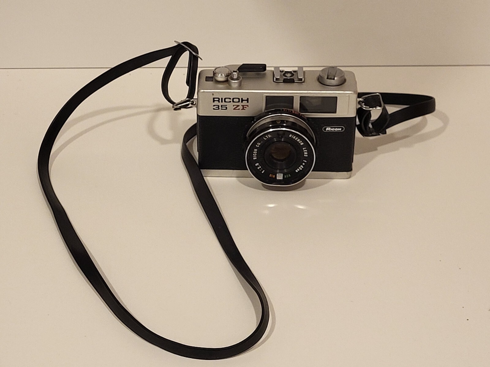 Vintage RICOH 35 ZF 35MM Camera Rikenon 40mm F2.8 Lens FREE SHIP ...