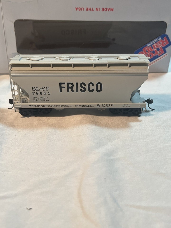 HO Scale Frisco SL-SF 78651 Covered Hopper Car with Box Model Train | eBay