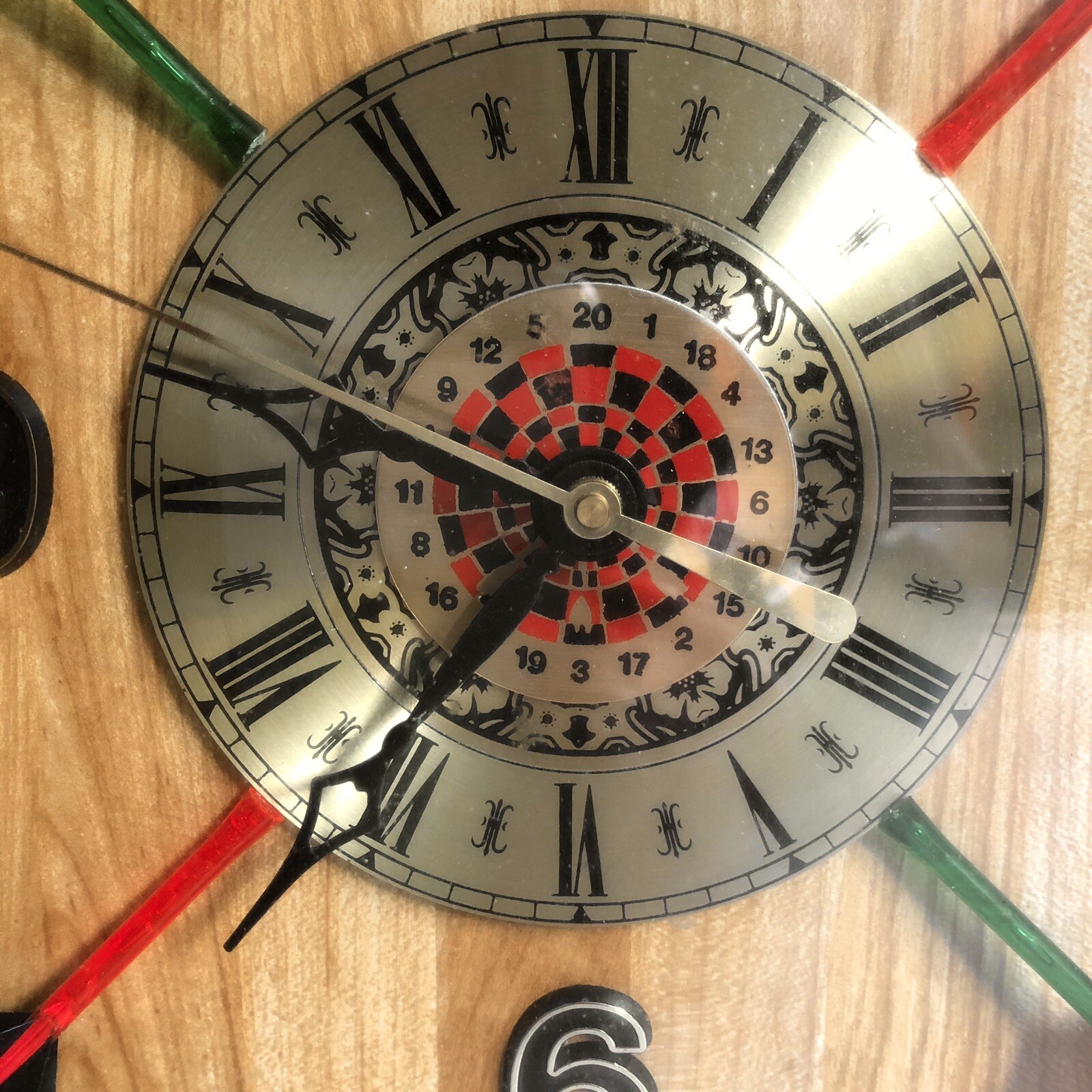 Dart Board Clock Wall Darts Quartz 10” Man Cave Bar Sports Vtg Mid ...