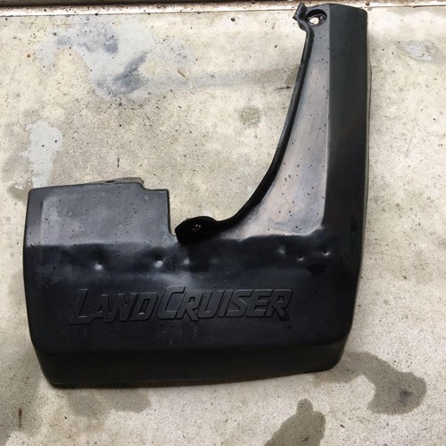 Genuine Toyota MUDGUARD SUB-ASSY QUARTER PANEL REAR RH 76607-60130 OEM ...