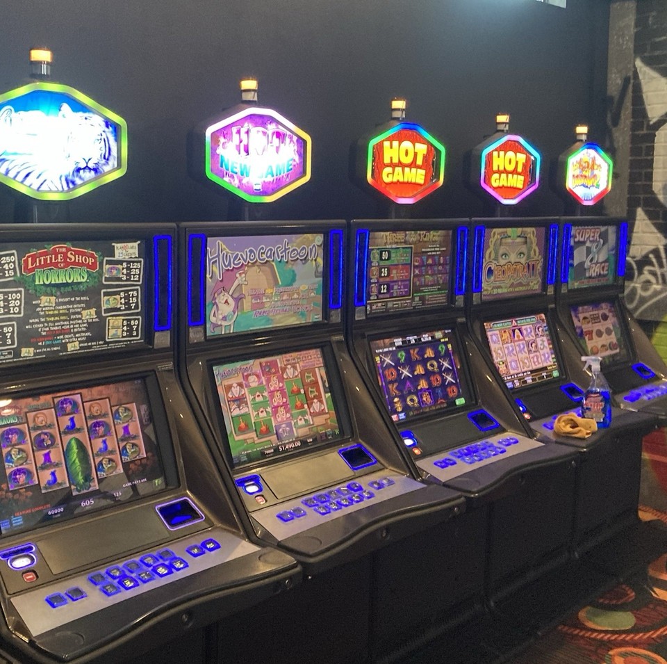 IGT G23 GameKing 3D + Ultimate X Poker Game Loaders -OVER 65 GAMES- 2 ...