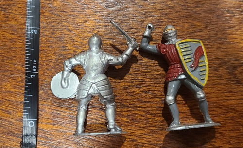 Lot of 12 - Medieval Toy Soldiers - Hand Painted - Metal - vintage | eBay
