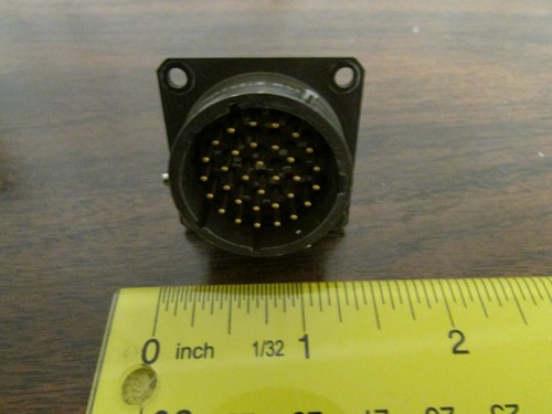Burndy MS3122E18-32P Circular Connector Male 32-Pin Panel Square Flange ...