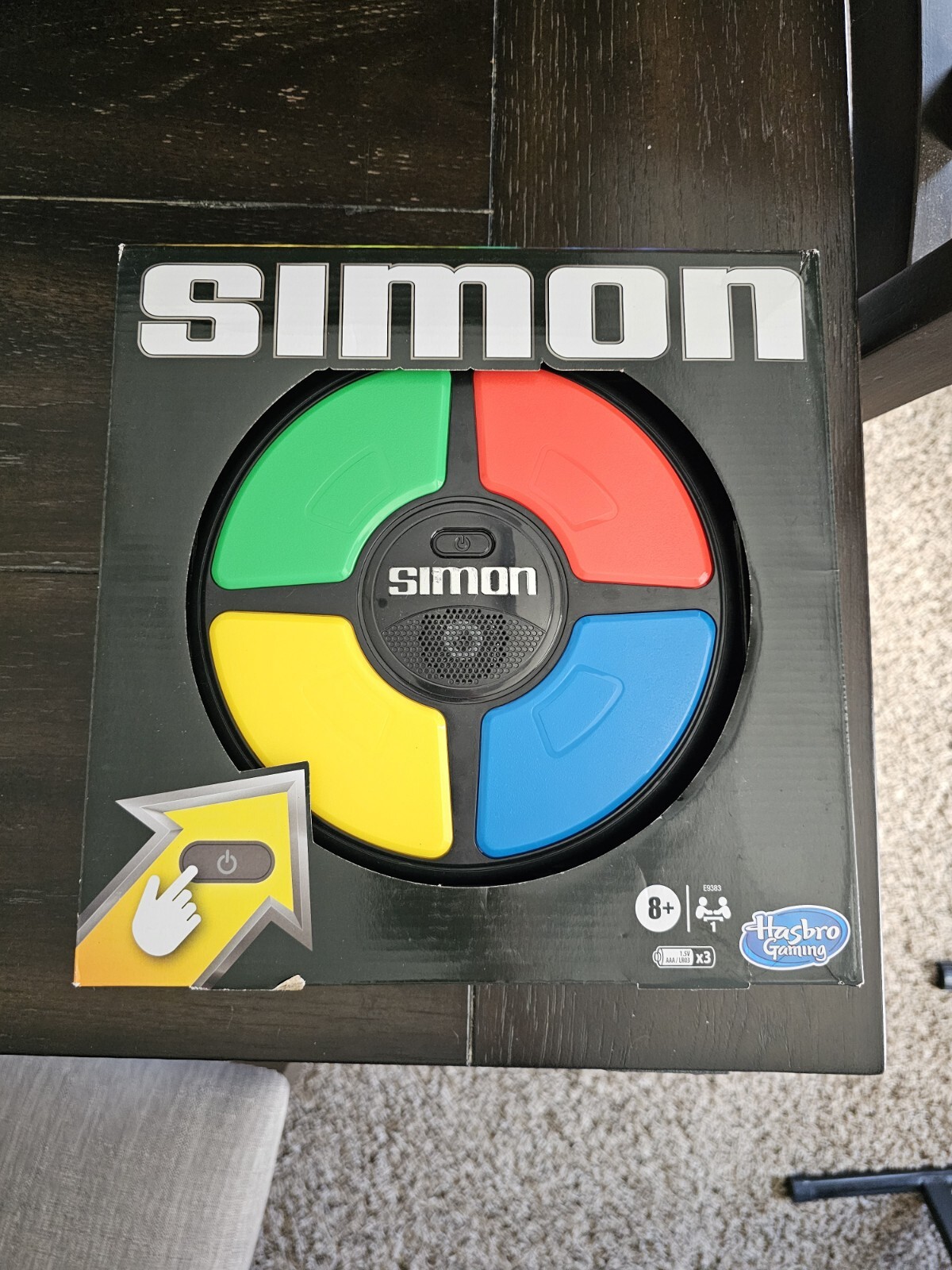Hasbro Gaming Simon Says Classic 2015 Memory Electronic Game Ages 8 ...