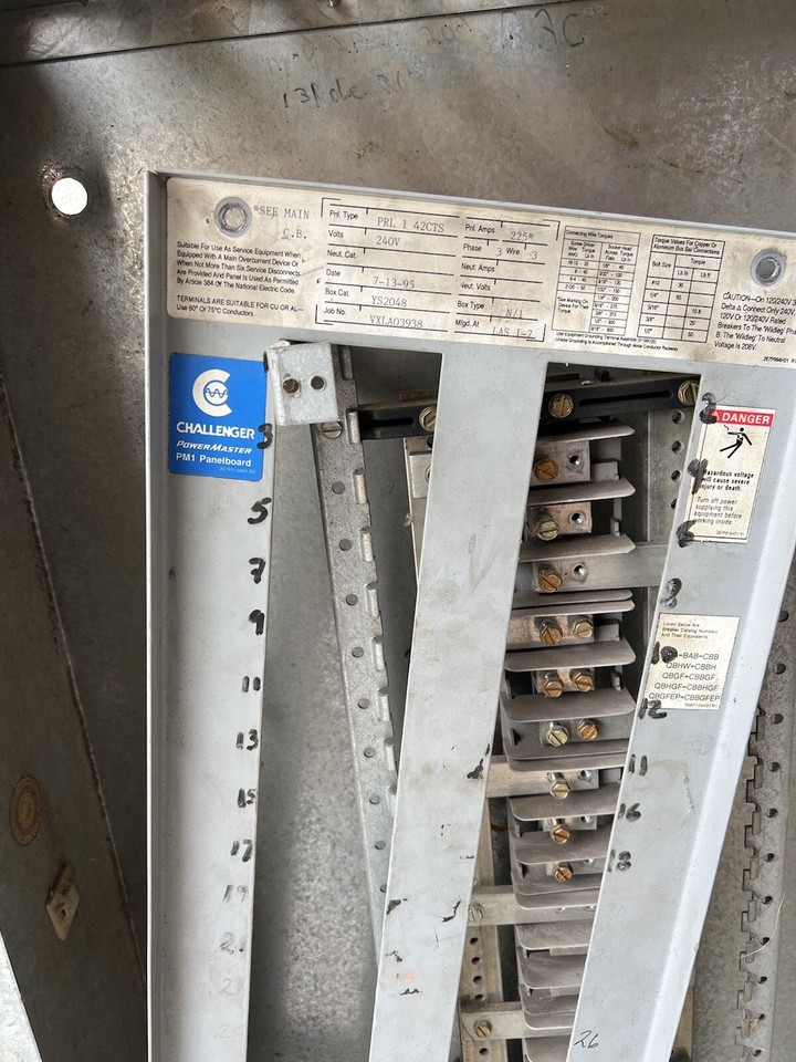 Challenger PM1 Panelboard PRL 1 42CTS 240V 225Amp 3 Phase + 200A Main ...