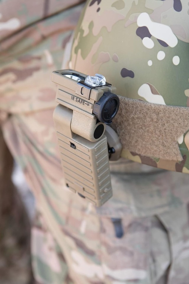 Military Flashlight Streamlight Sidewinder 14032 Tactical Coyote LED ...