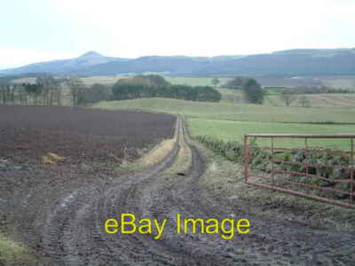 Photo 6x4 Farm track towards Strathmiglo From near Kincraigie Farm ...