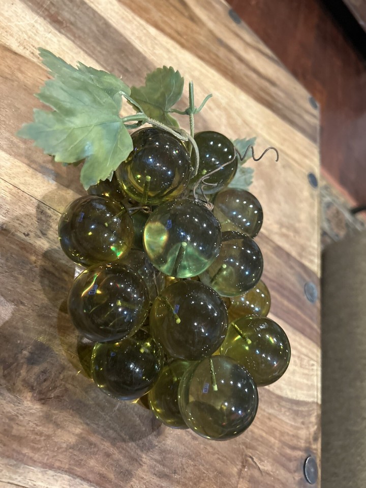 Vintage Large Green Lucite Grapes - 20 Grapes. Cluster is Approx 8” X 3 ...