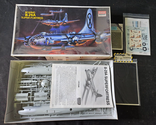 Academy Minicraft 1/72 Boeing B-29A Super-Fortress Kit #2111 + 3 extras ...