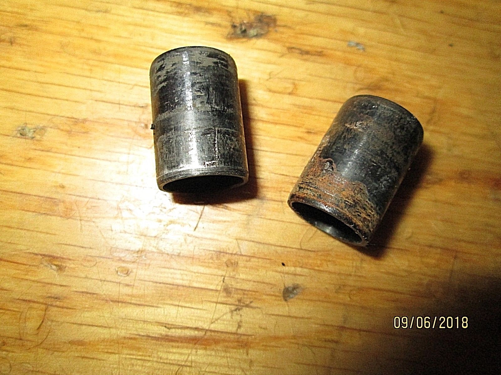 DUCATI oem DESMODROMIC CYLINDER COOLANT GUIDE PINS 748 916 996 ST4 ST4S ...