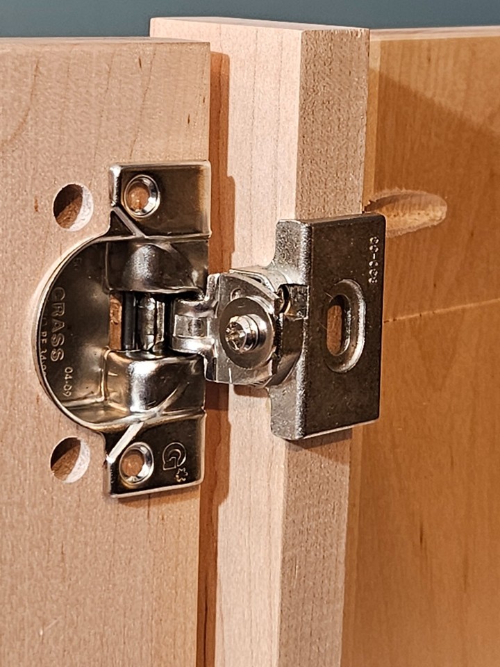 GRASS 830 / 850 Cabinet Hinge with Mounting Base Plate 830-33 1 1/4 ...