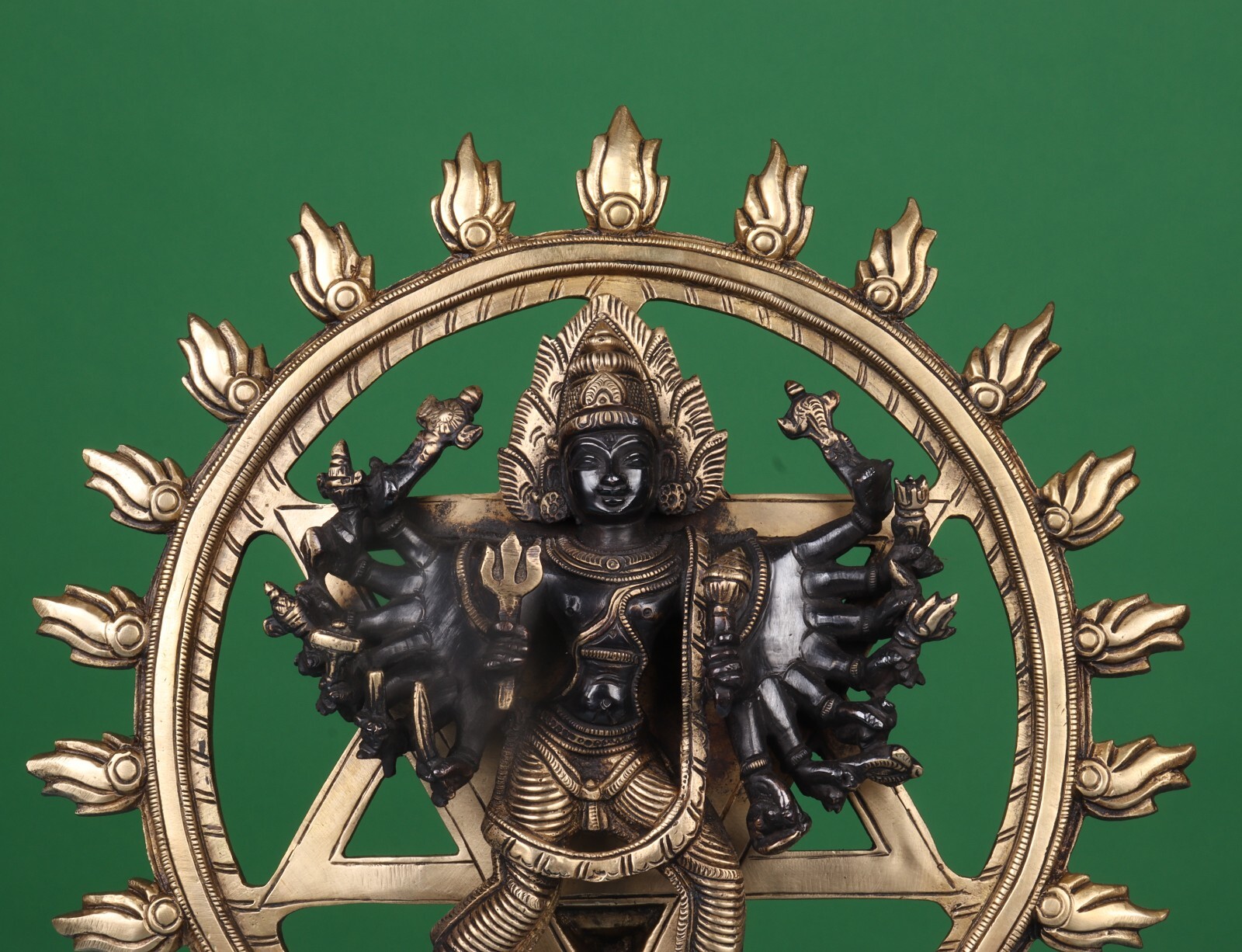 Brass Sudarshan Chakra Idol Multicolor Chakra Deity Worship Narayan ...