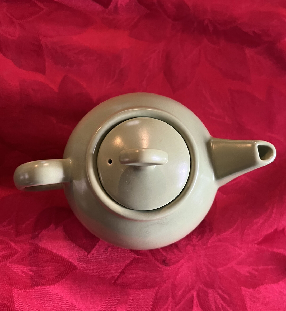 Chantal 2003 Matte Green 24oz Personal Ceramic Small Tea Pot 3 Cup 92 ...