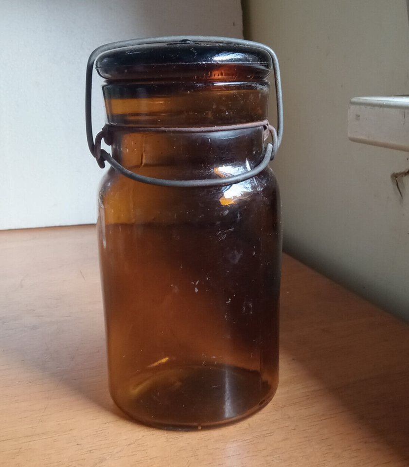 PUTNAM BASE EMB ONLY AMBER PINT LIGHTNING FRUIT JAR WITH GROUND LIP ...