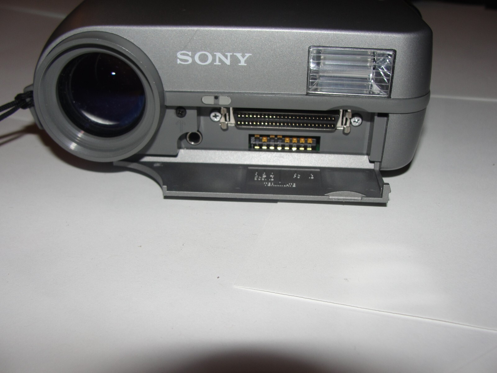 🔥VINTAGE SONY DIGITAL STILL CAMERA DKC-ID1 PRO (First bus stop) | eBay