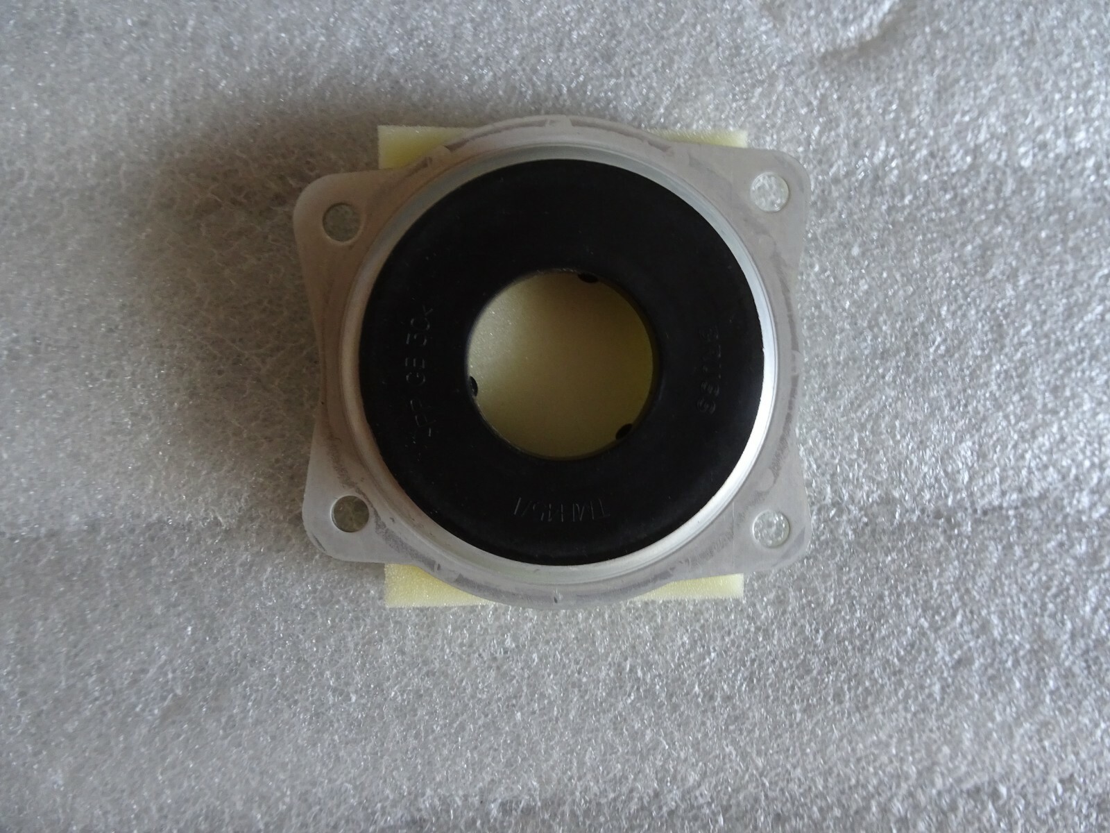 PORSCHE CAYENNE PANAMERA MACAN ENGINE SEALING FLANGE NEW 94810191020 ...