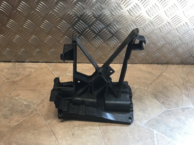 Mercedes-Benz a 2536204000 Right Side Front Outer Support for sale ...