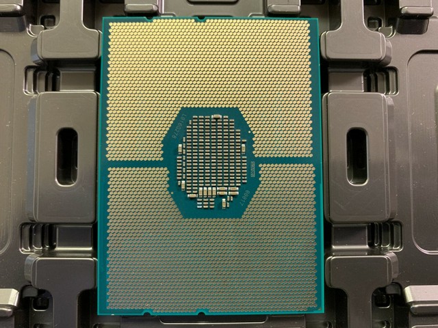 Intel Xeon Gold 5218R Processor (4 GHz, 20 Core, Socket FCLGA3647 ...