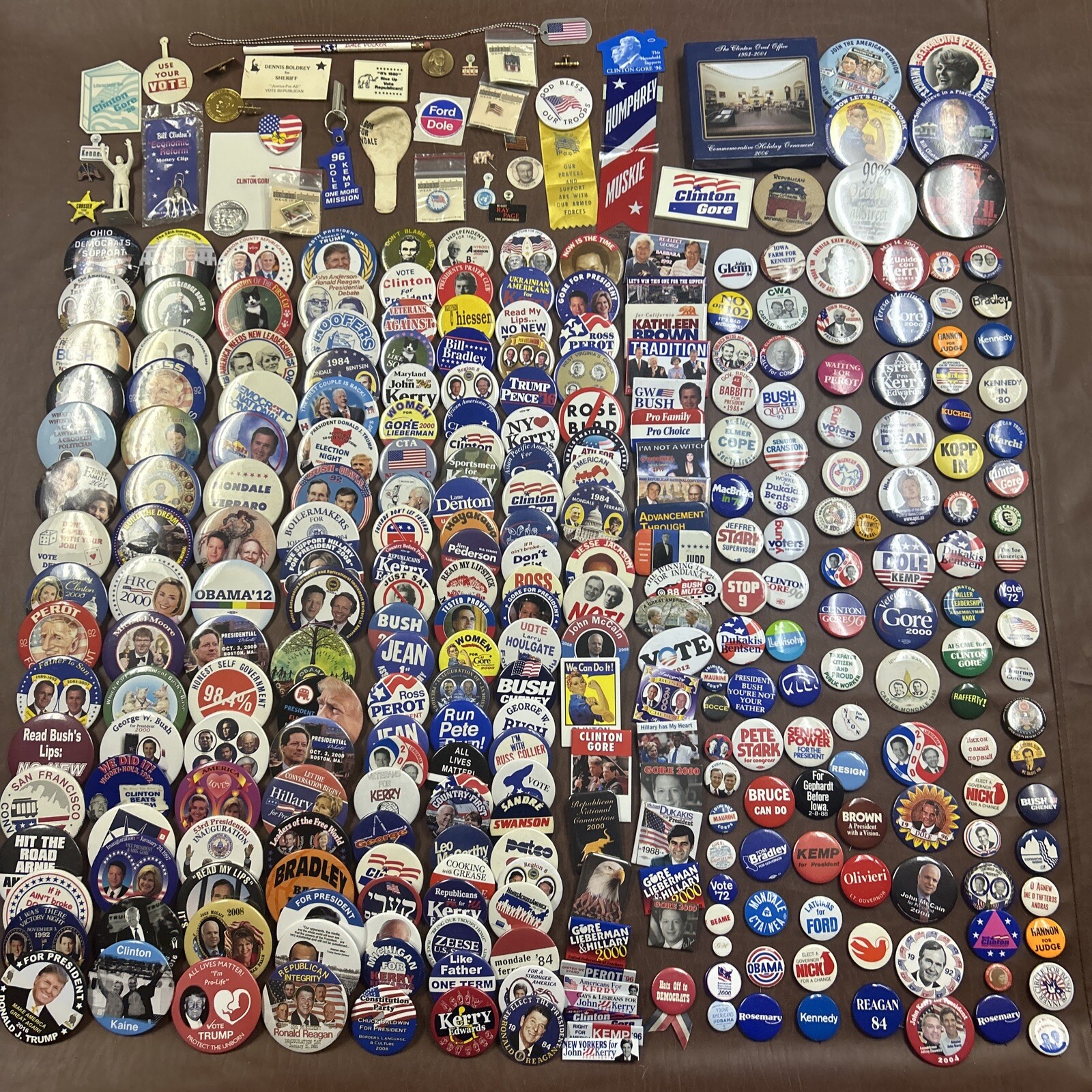 HUGE lot Of 350 all different Political Pinback Button Pins mag Misc | eBay