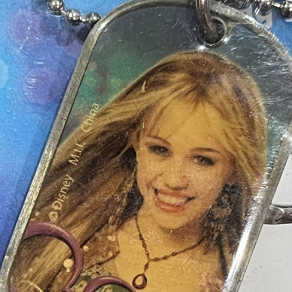 Disney Hannah Montana Miley Cyrus Sealed Dog Tag Keyring Damaged ...