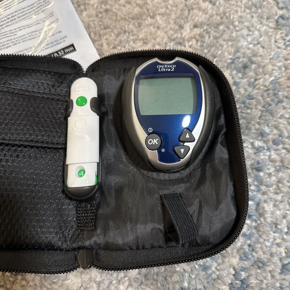 One Touch Ultra 2 Blood Glucose Meter Monitor Glucometer With Carrying ...