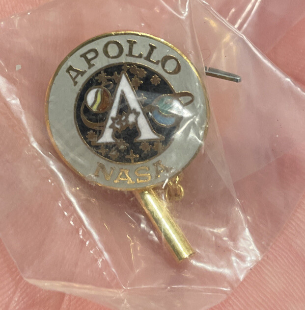 VTG UNITED STATES NASA Apollo Space Aircraft Missions Lapel Tie Pin ...