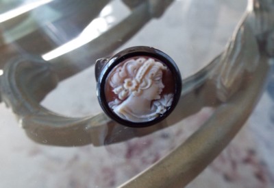 Master carved carnelian shell cameo bezel set into black ceramic 7.0 | eBay