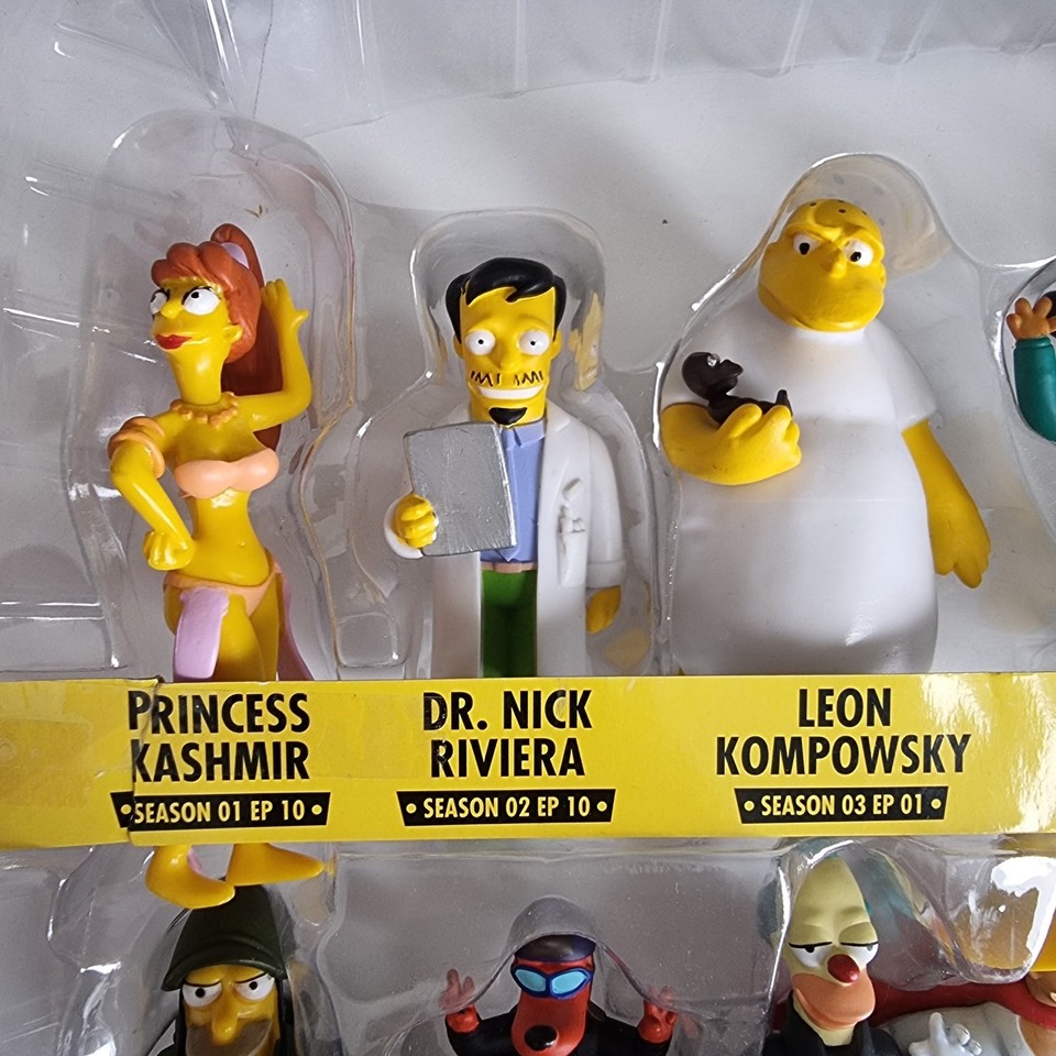The Simpsons 20th Anniversary Limited Edition Figure Collection 2009 ...