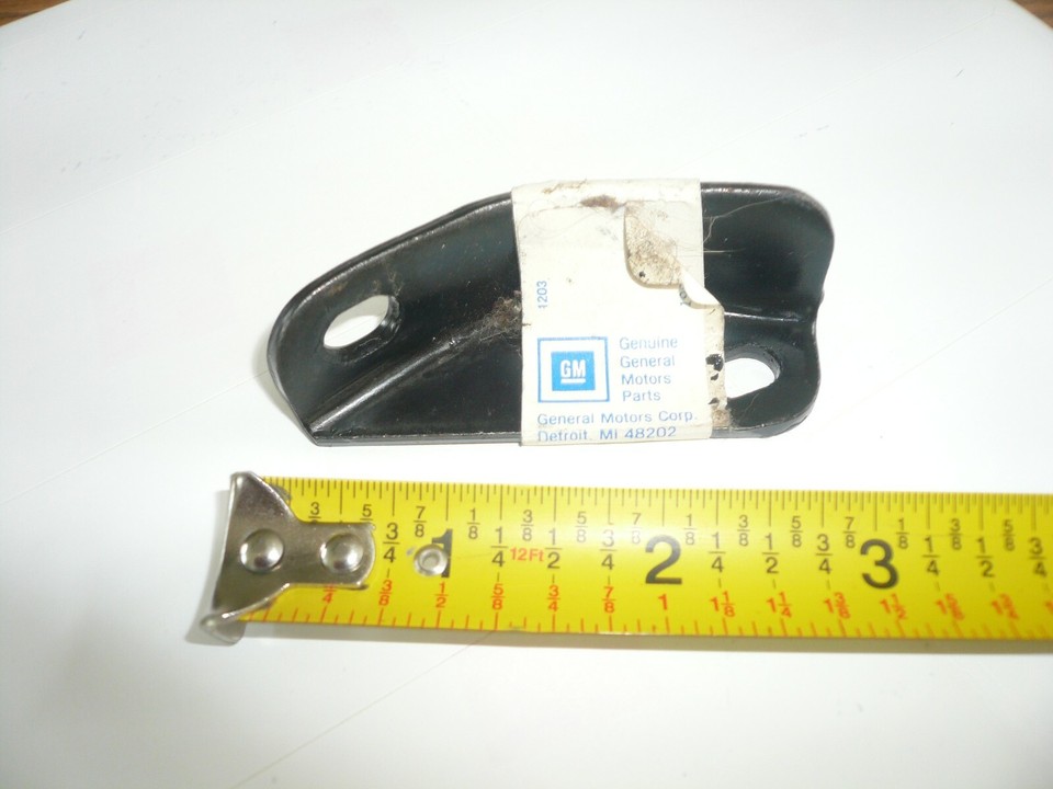 1969 CAMARO L78 Big Block V-8 starter Bracket GM 3965588 NOS | eBay