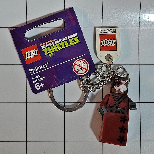 LEGO 853303 VIP Minifigure Keychain Red Chrome Valentine's 2013 for ...