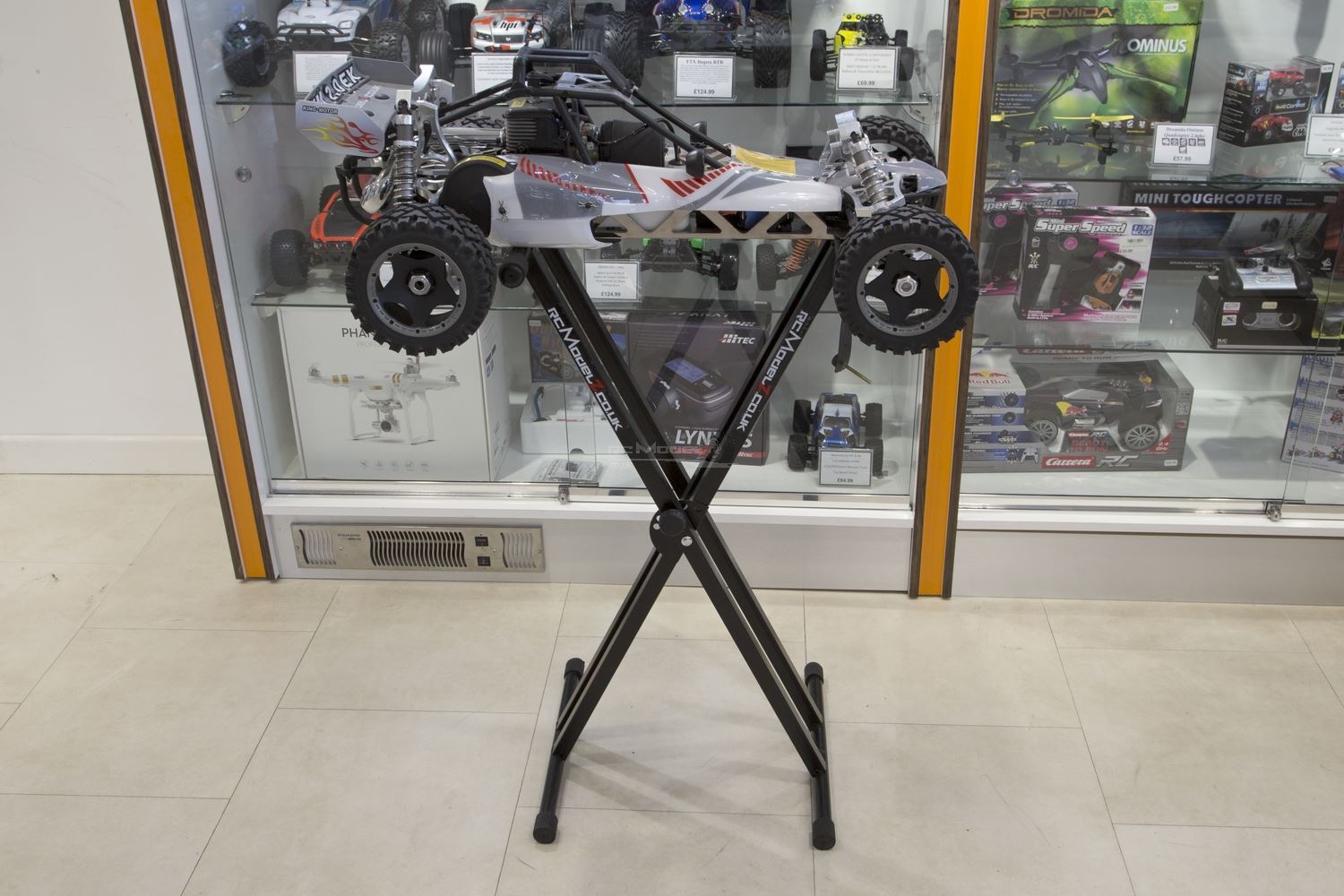 1/5th Scale RC Car Stand for Baja / Truck / Short Course / Rovan ...