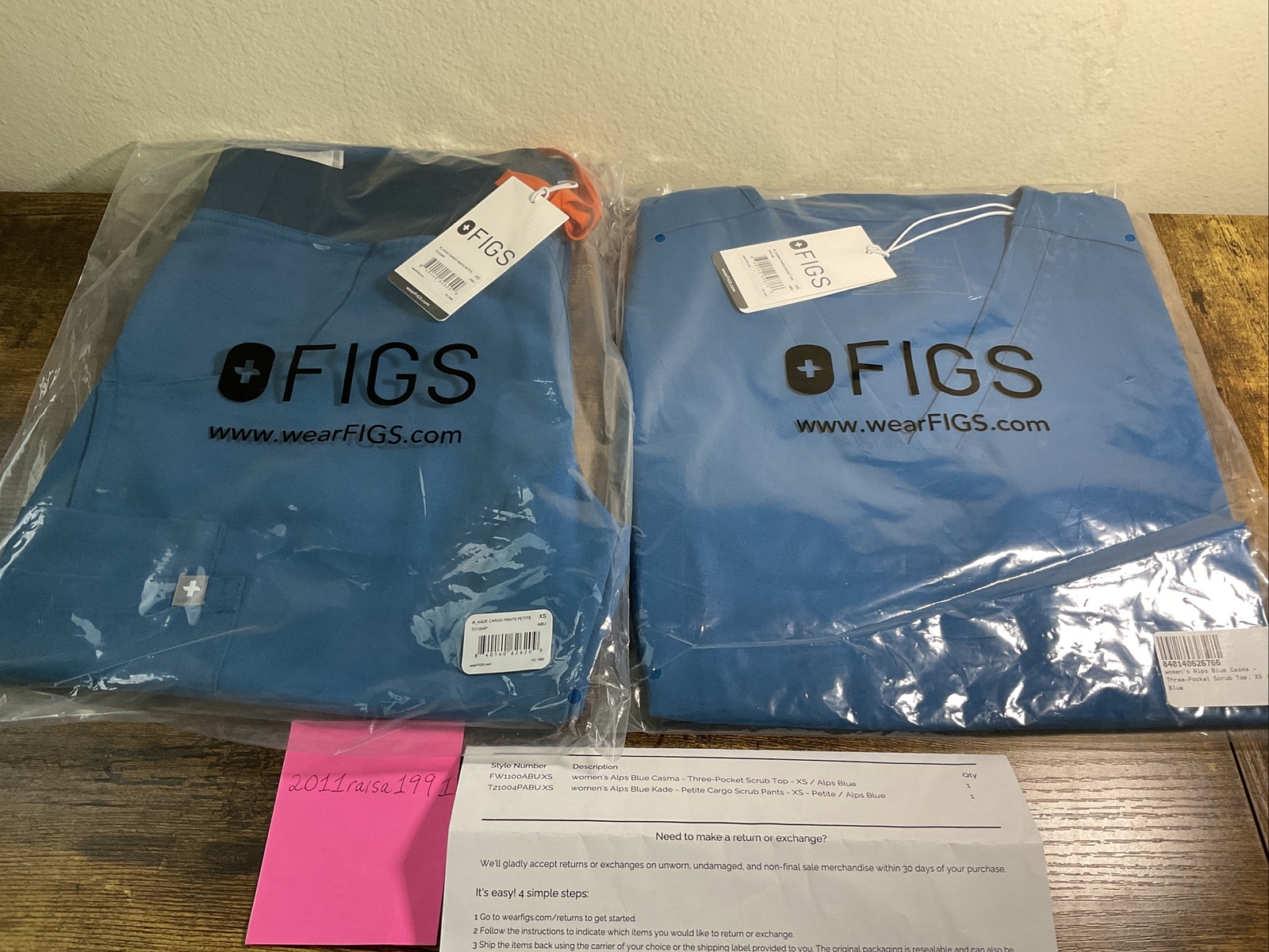 XS Figs Alps Blue Womens Scrub Set Casma Top Kade Cargo Pants Bottoms ...