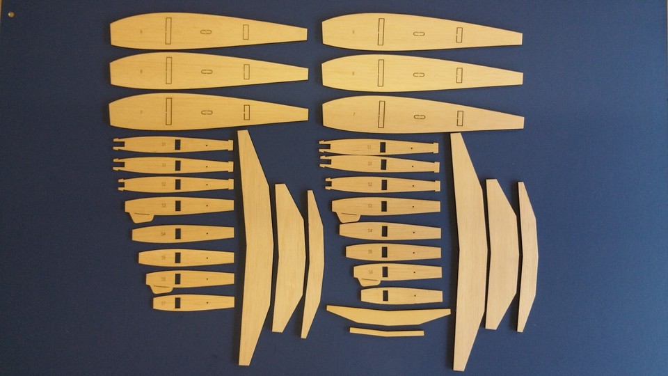 Senior Falcon -Carl Goldberg RC Sports Model ~ Laser-cut Balsa Wing ...