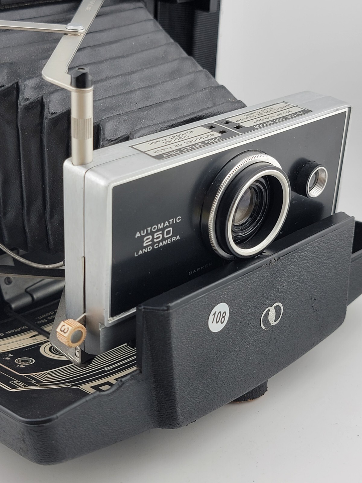 Vintage Polaroid Automatic 250 Land Camera w/ Case, Strap, Untested | eBay