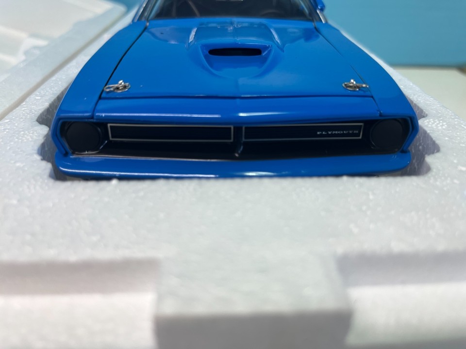 1/18 ACME HURST 1970 PLYMOUTH CUDA TRANS AM STREET VERSION 1/150 BLUE ...