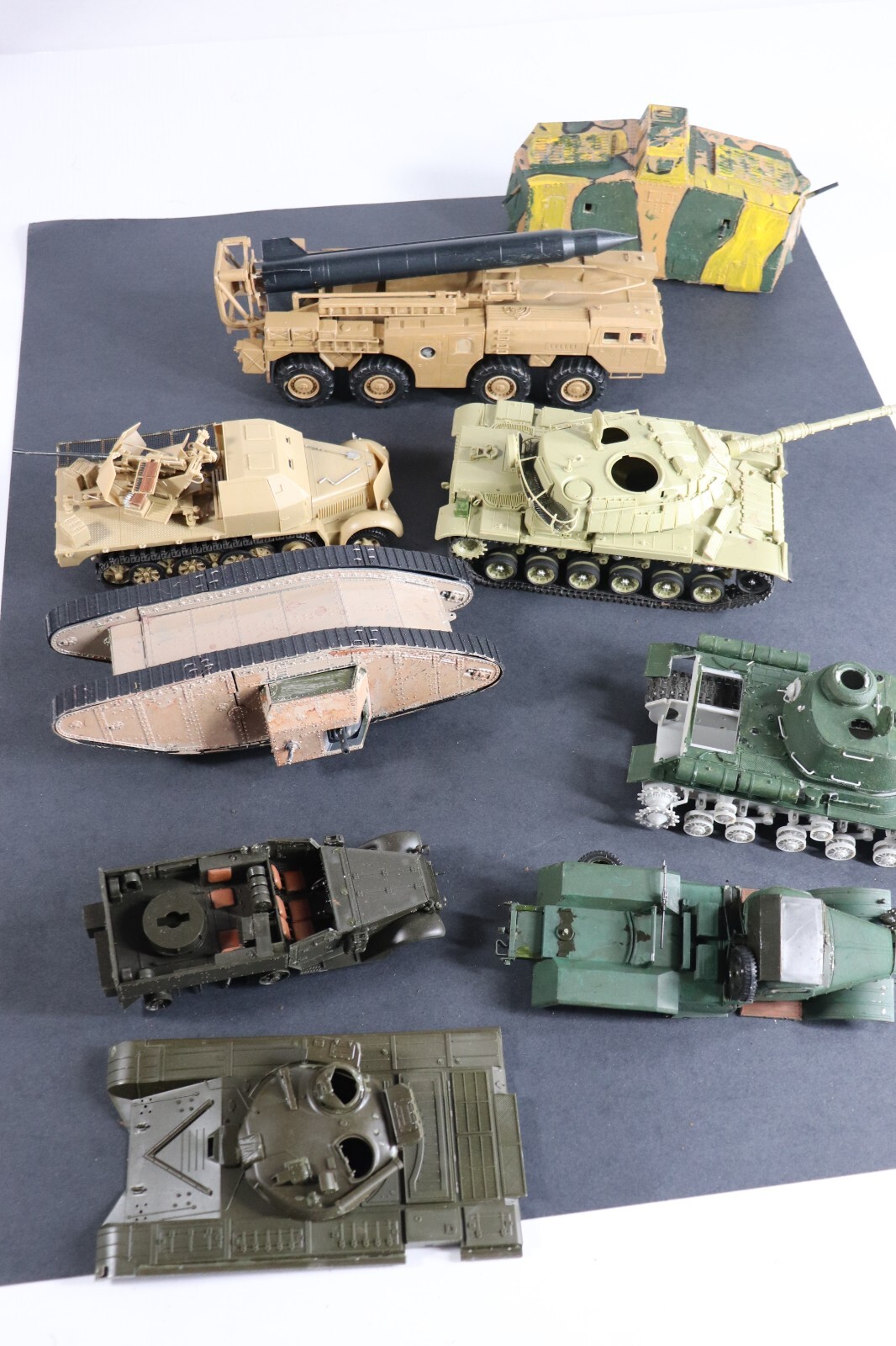 Huge Lot of Vintage Model Kits Tanks Military Vehicles