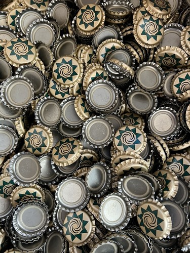 Lot of 200 NEW Crown Bottle Caps Homebrewing Beer Soda Pry Off Pop Top ...