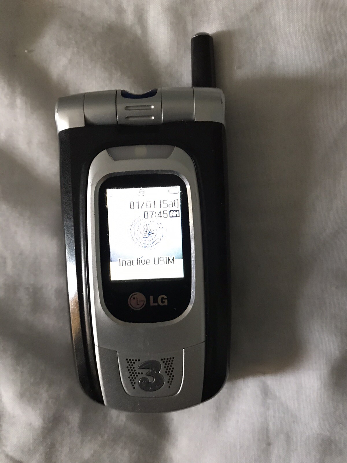 SIMPLE CHEAP BASIC vintage LG U8180 on 3 | eBay UK