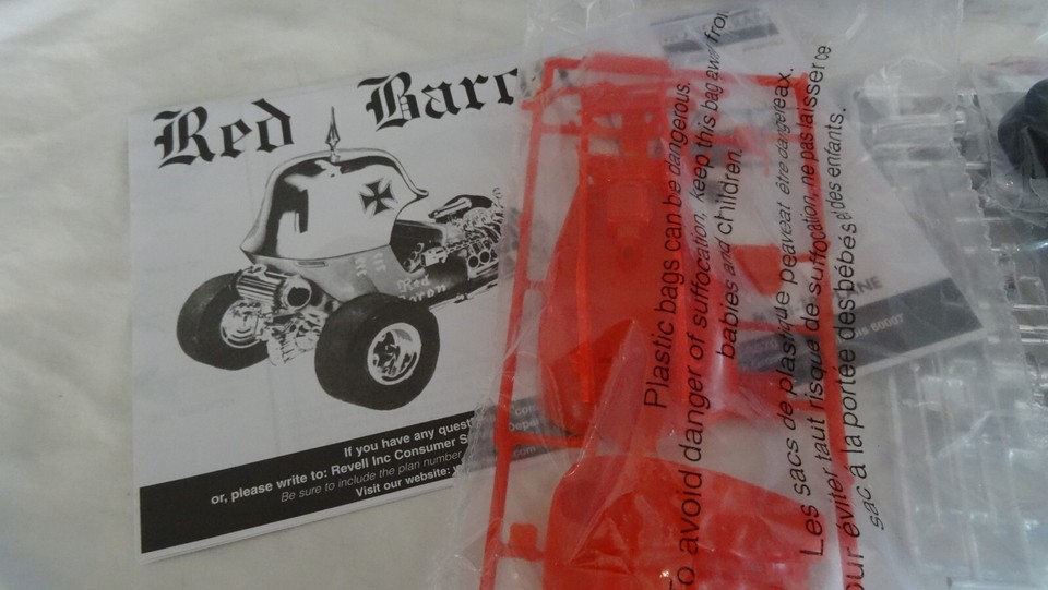 MONOGRAM: Tom Daniel "RED BARON" circa 2009 1:24 Model Kit, Factory ...