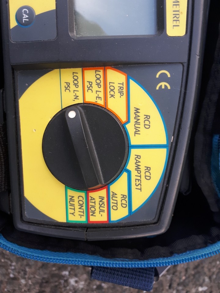 METREL MULTIFUNCTION TESTER - Continuity / Insulation / RCD Test ...