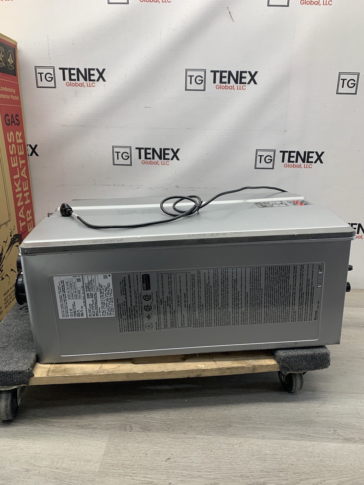 Rinnai RU199iN Indoor Tankless Water Heater Natural Gas 199K BTU (S-29 ...