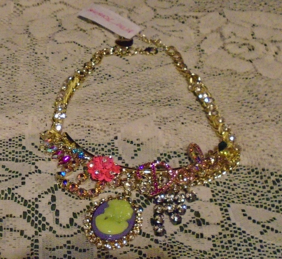 NWT AUTH BETSEY JOHNSON "DARLIN" STATEMENT NECKLACE | eBay