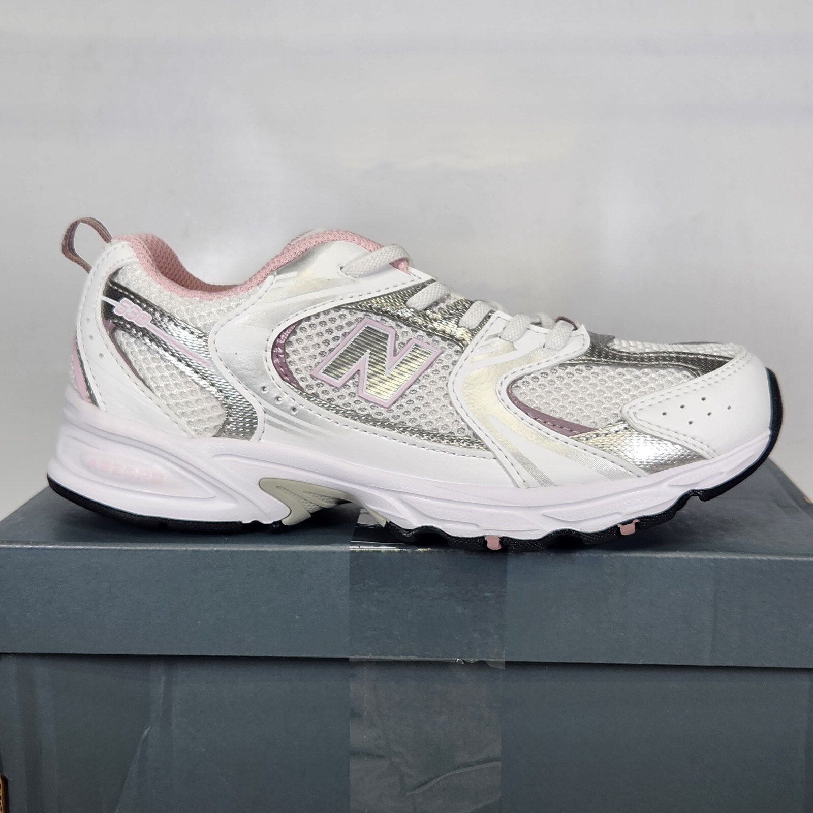 Size 2.5 Big Kids - New Balance 530 Bungee - White / Mid Century Pink ...