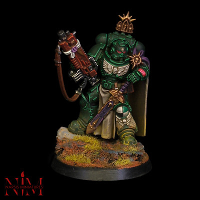 Warhammer 40k painted Dark Angels captain with master-crafted bolt ...