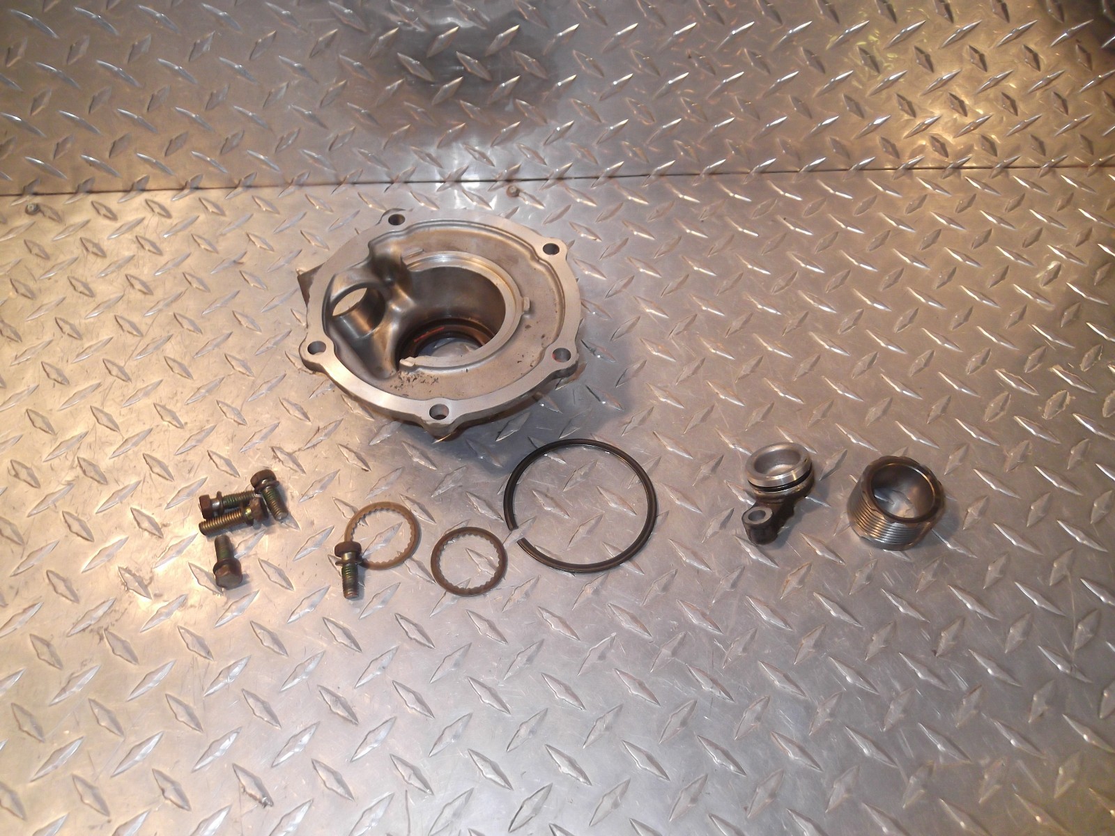 98 toyota transfer case tail housing w/ speedo gear 4 runner 3rd gen ...