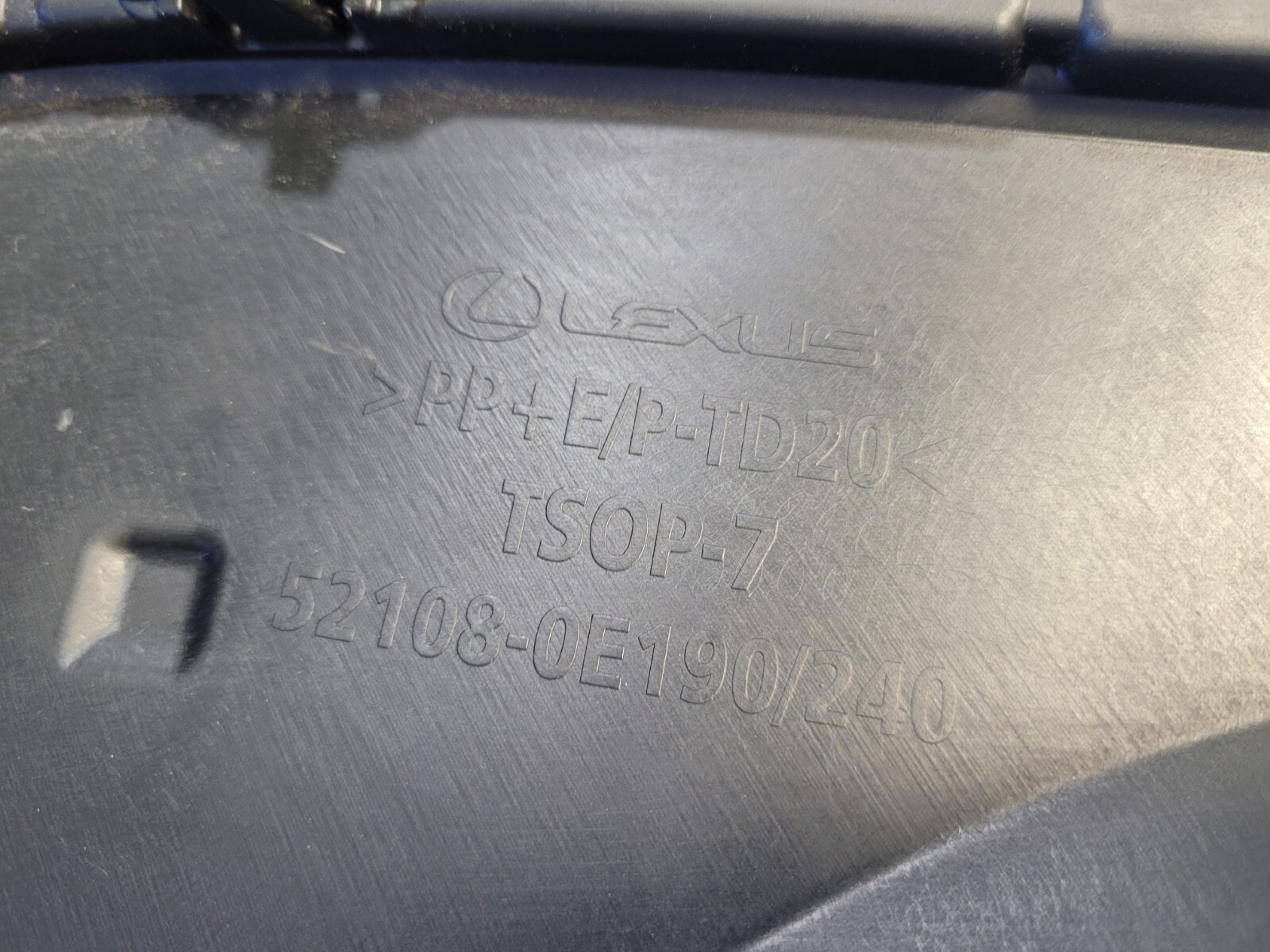 2023-2024 Lexus Rx350 Rear Bumper Lower Plastic Trim Lip #461 | OE